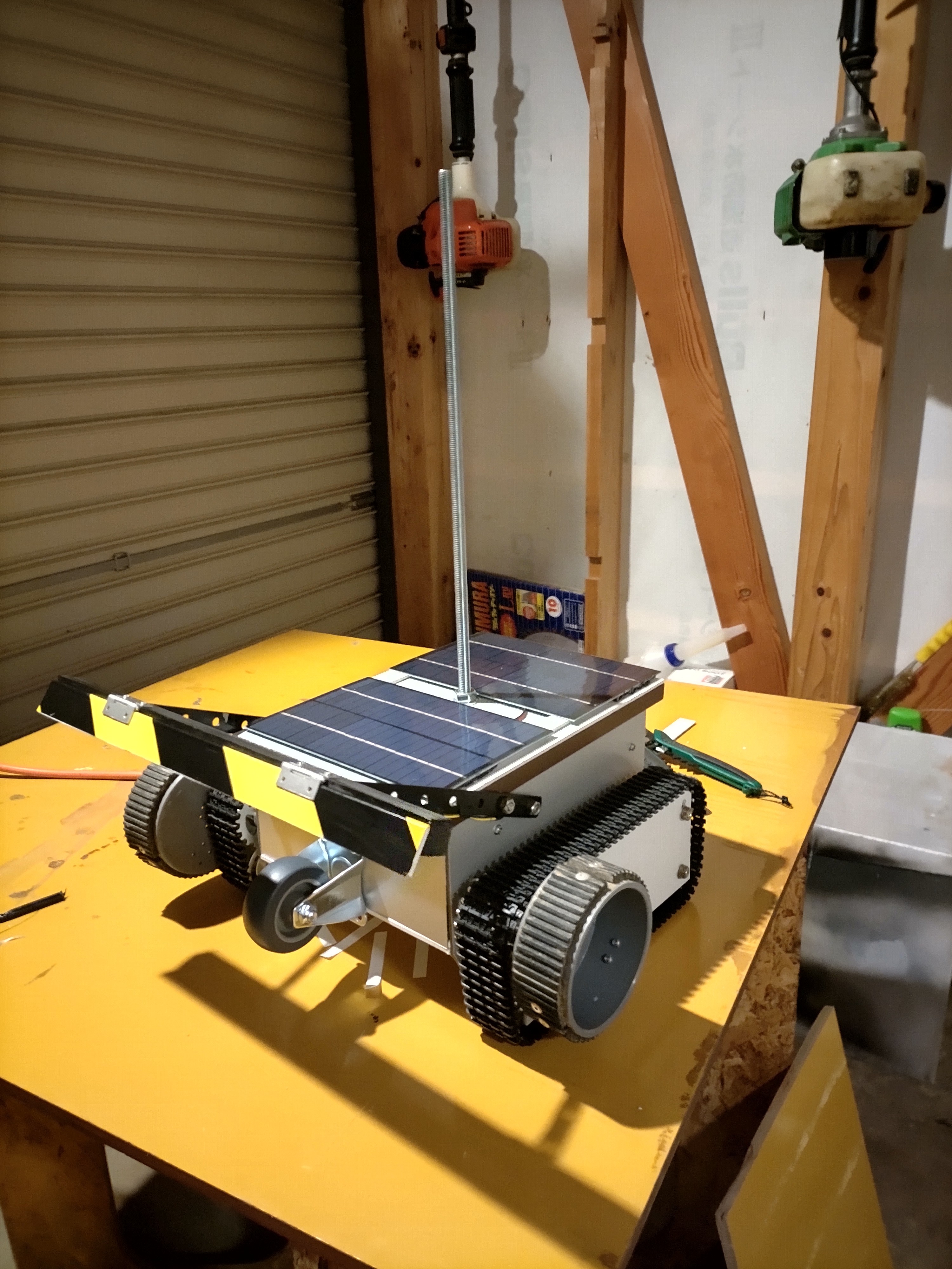 Roktrack - Pylon Guided Mower | Hackaday.io