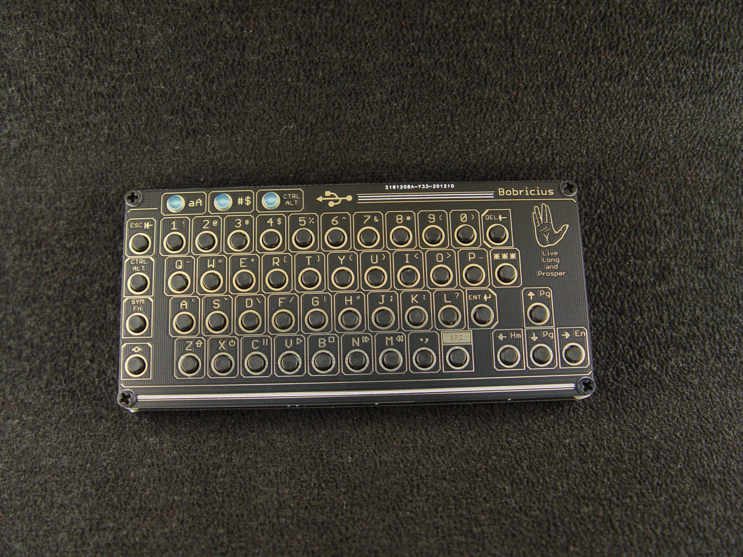 Gallery | mini (Pi)QWERTY USB keyboard II. | Hackaday.io