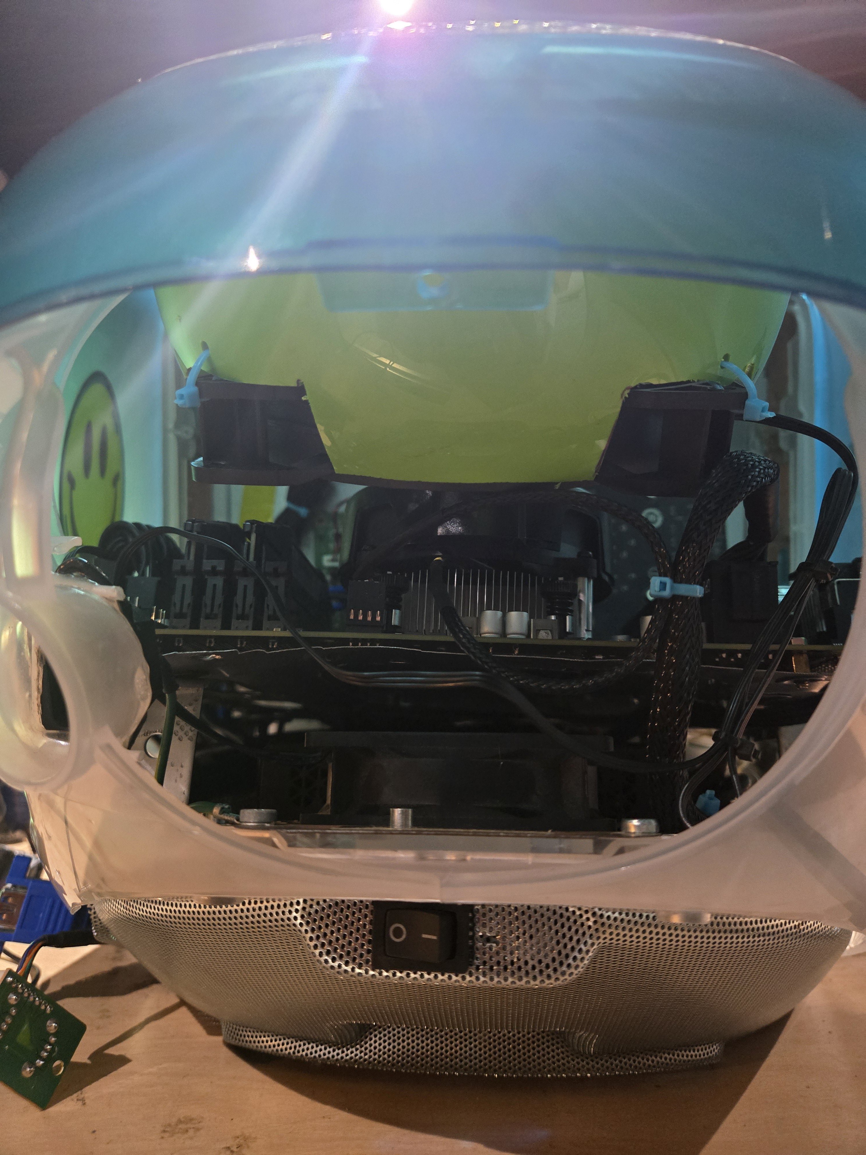 Gallery | iMac g3 modern PC build | Hackaday.io