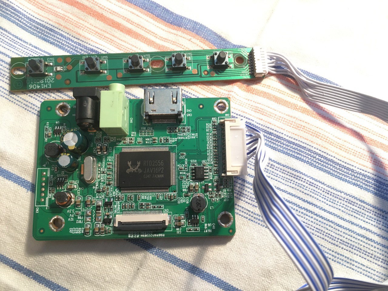 Project | All About Laptop Display Reuse | Hackaday.io