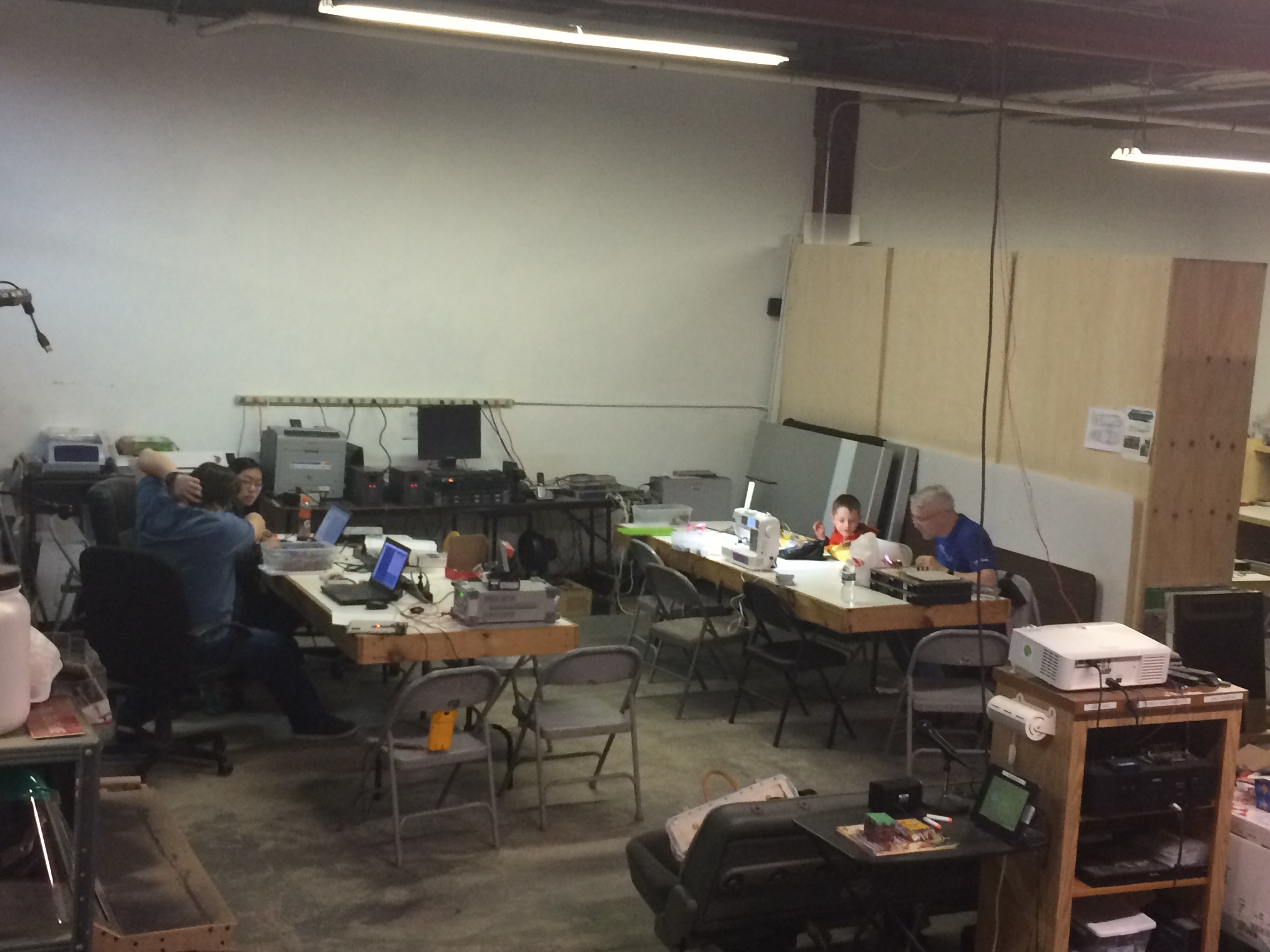 Gallery | Hackaday World Create Day Open House at FUBAR Labs | Hackaday.io