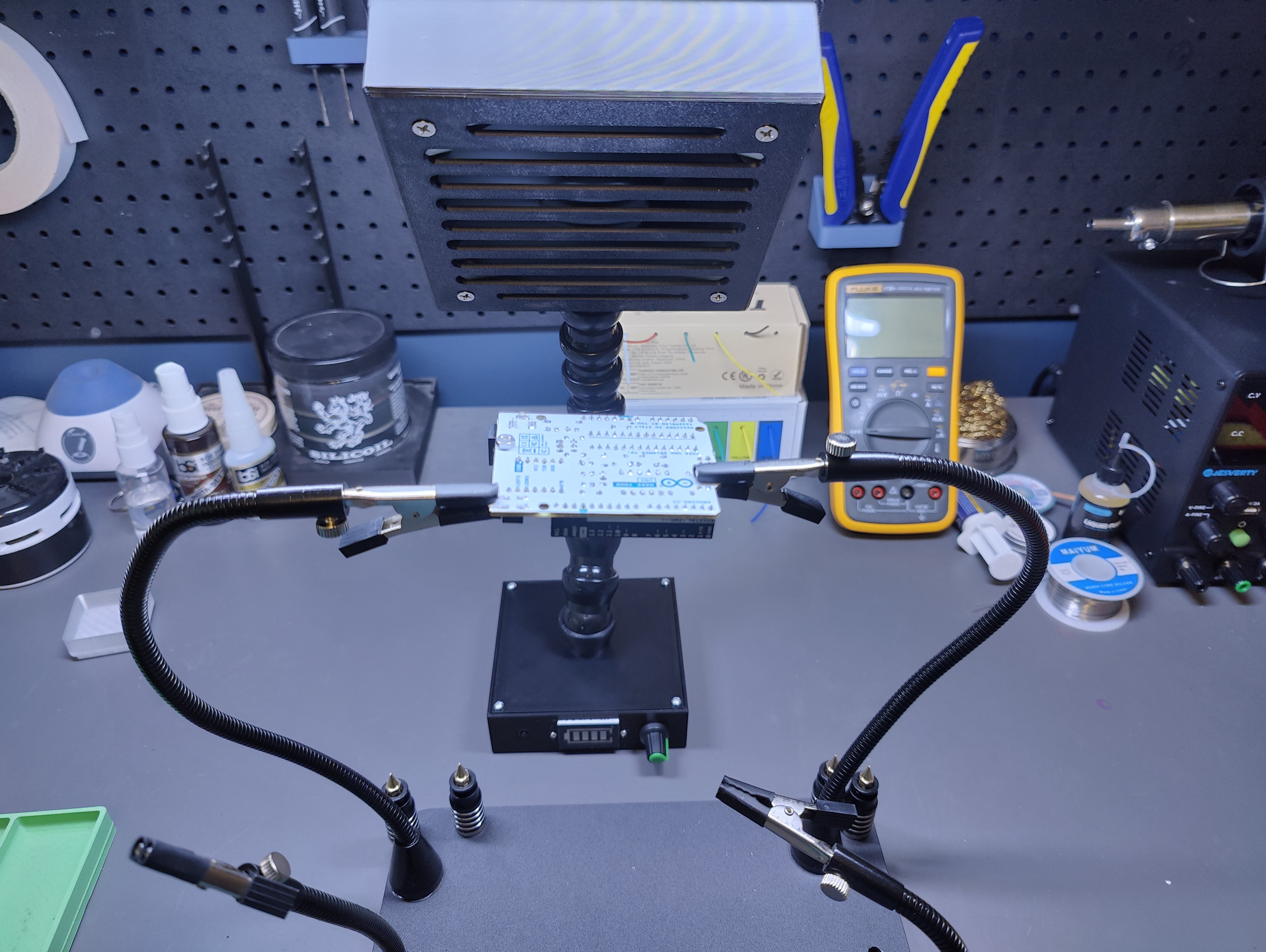 DIY Soldering Fume Extractor | Details | Hackaday.io