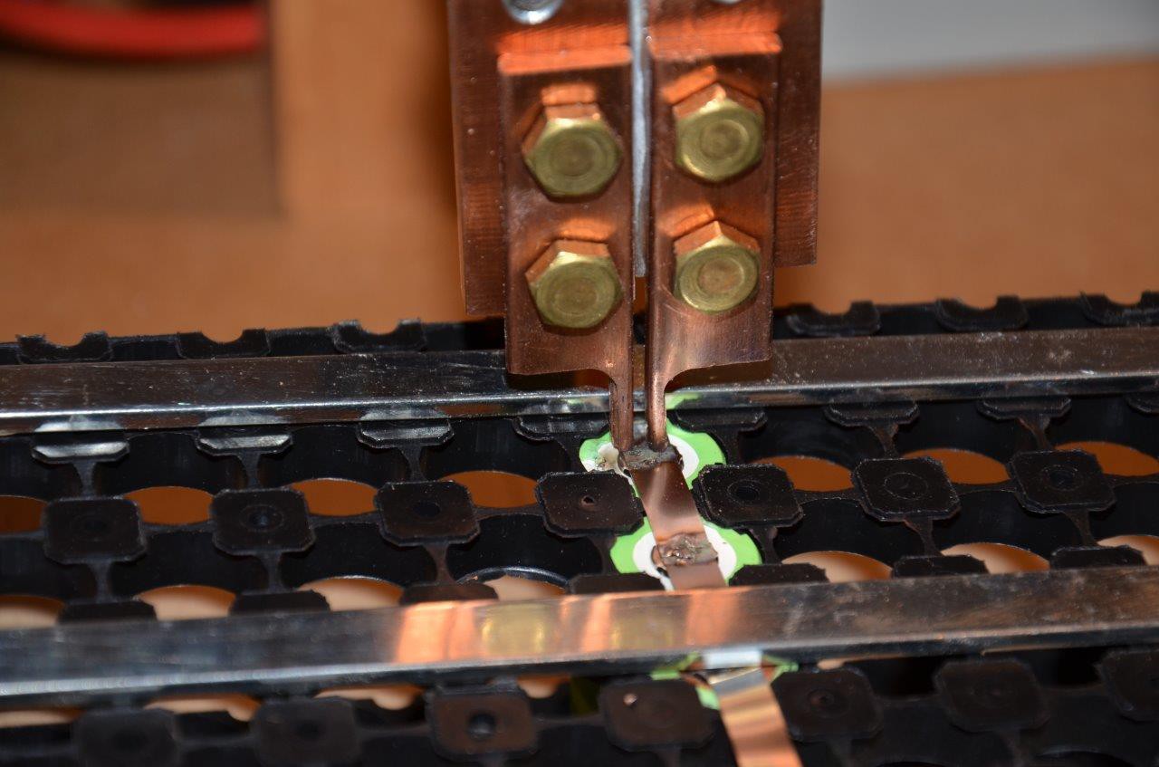 A Microwave Oven Transformer Spot Welder | Hackaday.io