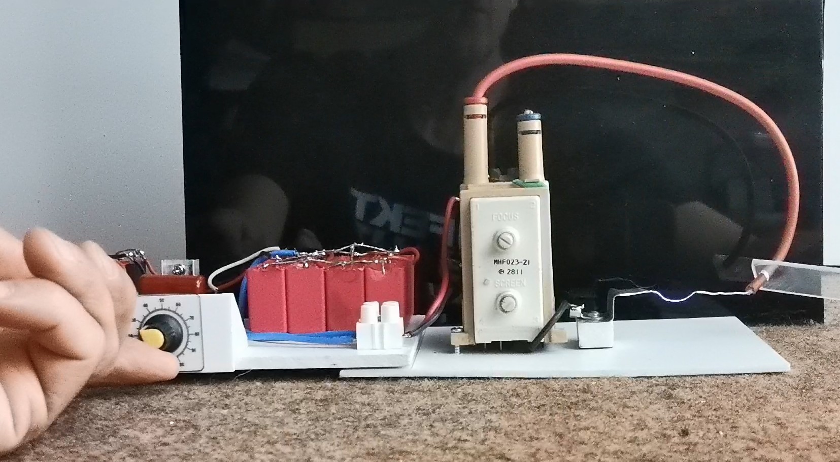 How to make Simple Offline High Voltage Generator | Details | Hackaday.io