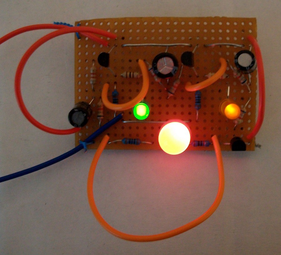 Three Transistor Oscillator | Crazy Circuits | Hackaday.io