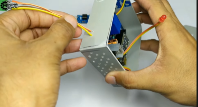 Instructions | Automatic Room Light Controller | Hackaday.io