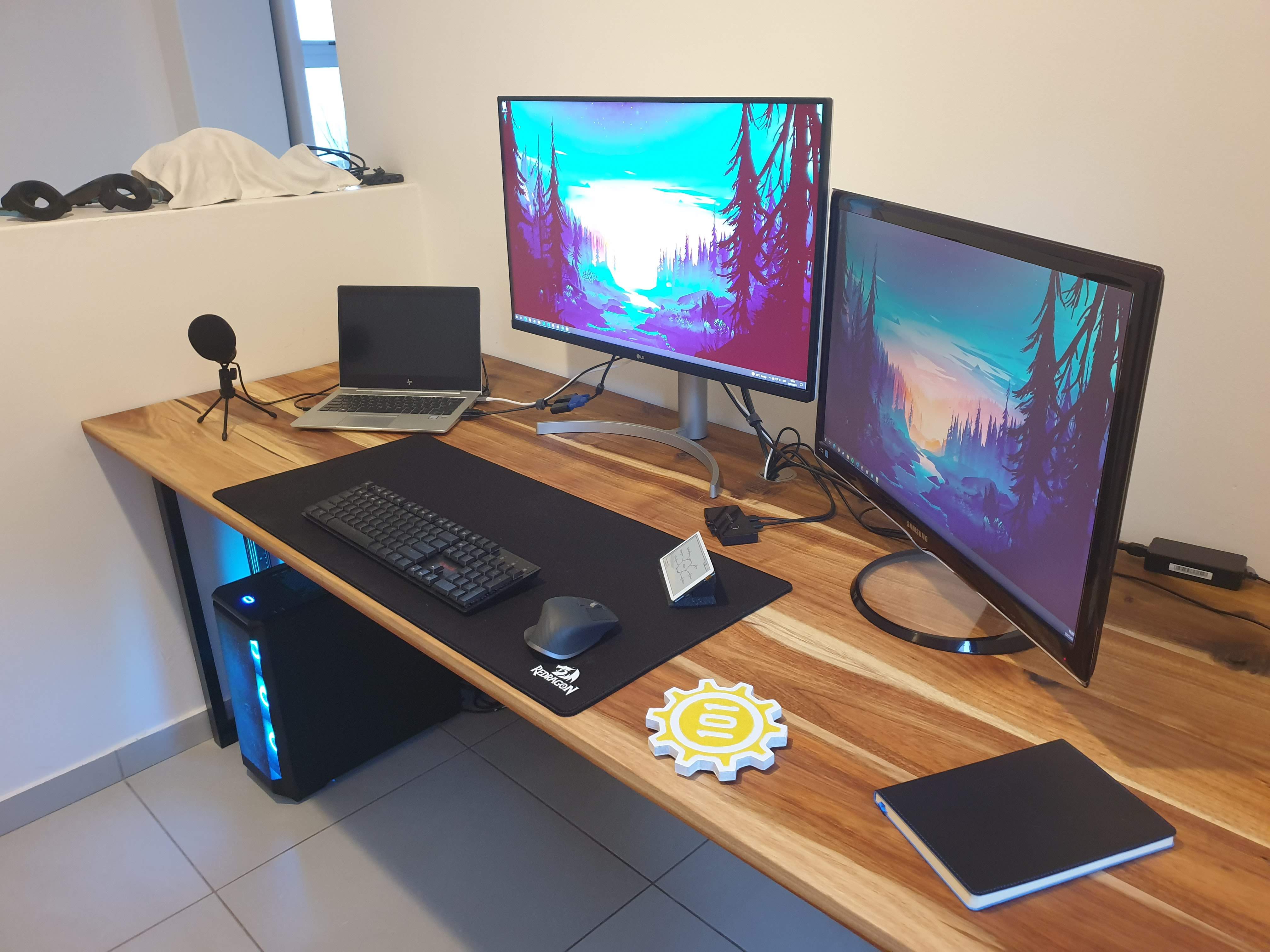 Gallery | Standing Panda - A not so smart smart-desk | Hackaday.io