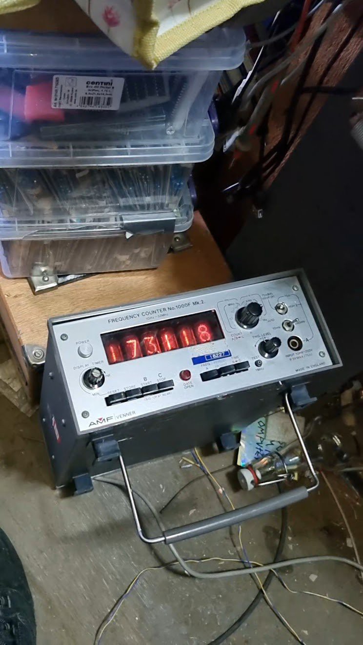 Gallery | The easyest Nixie tube clock? | Hackaday.io