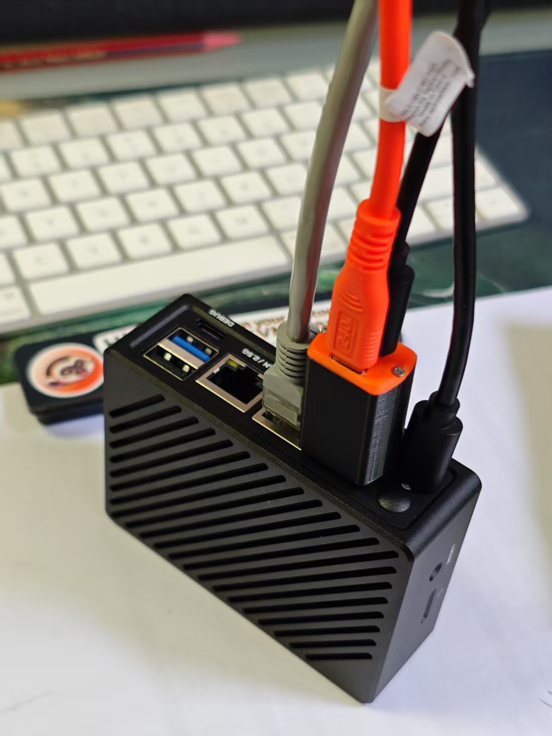 Gallery | Openterface Mini-KVM Lite: Ultra-Portable USB KVM | Hackaday.io