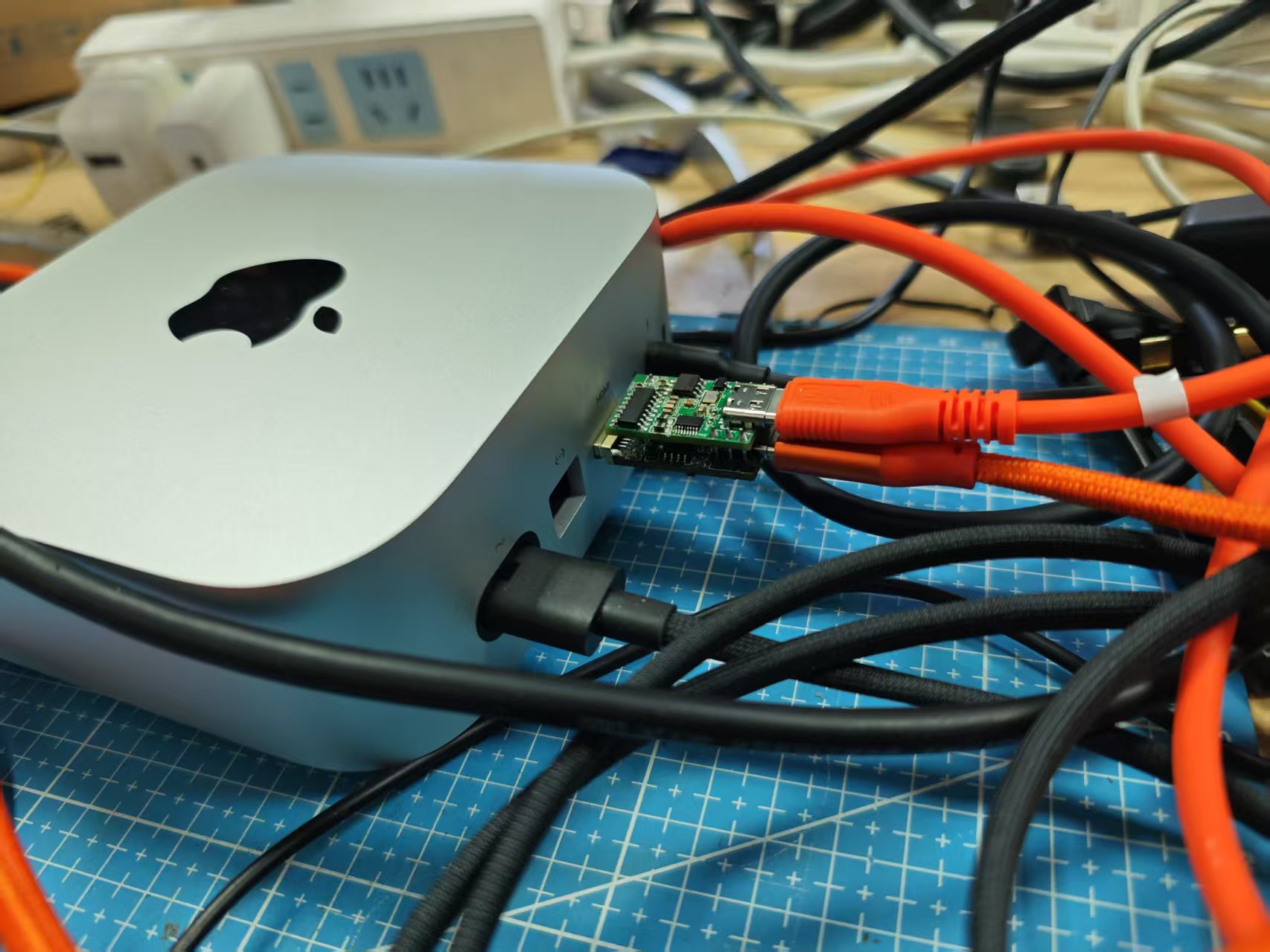 Gallery | Openterface Mini-KVM Lite: Ultra-Portable USB KVM | Hackaday.io