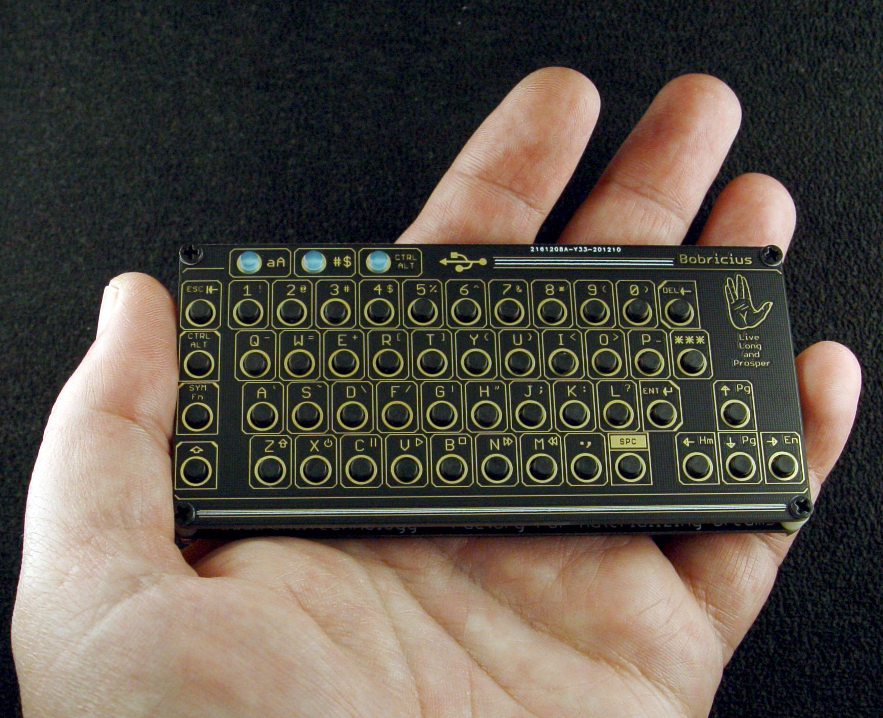 Gallery | mini (Pi)QWERTY USB keyboard II. | Hackaday.io