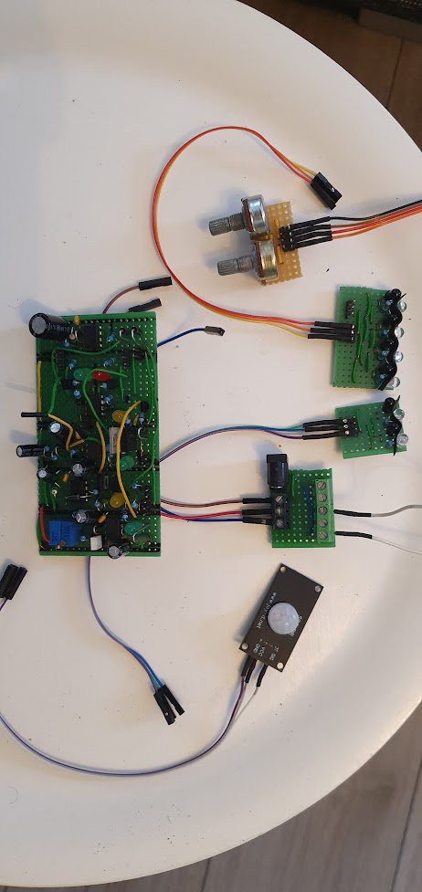 Gallery | Vending Machine for Birds | Hackaday.io