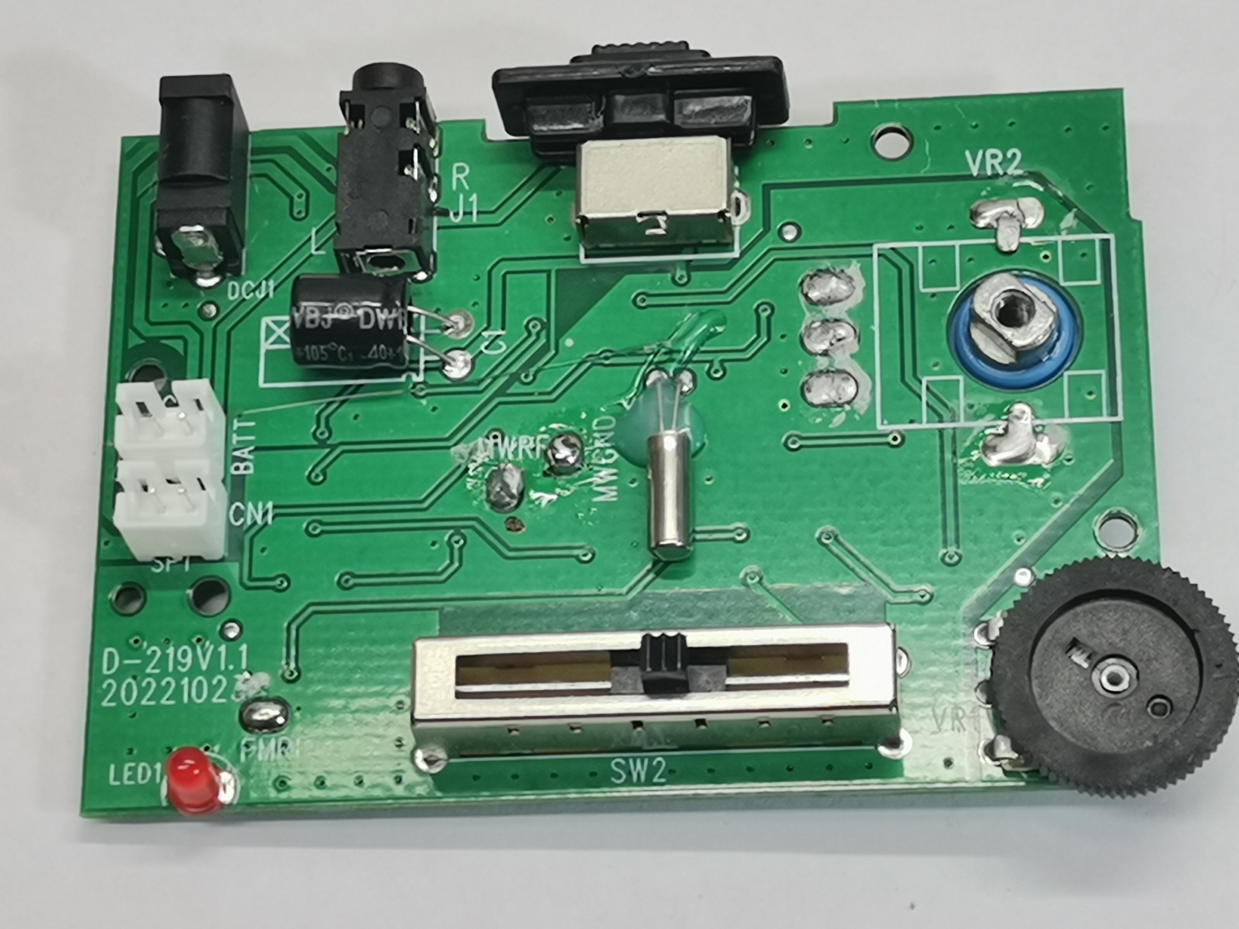 XHDATA D-219 Radio Short Review and disassembly | Details | Hackaday.io