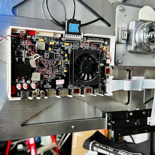 DIY Apple Studio Display 5K Monitor | Hackaday.io