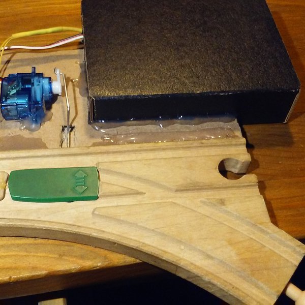 Automating Brio Trains with a Micro:Bit | Hackaday.io