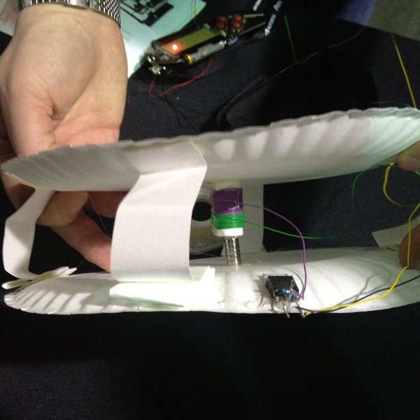 Hackaday 2016 Paper Plate Badge Hack | Hackaday.io