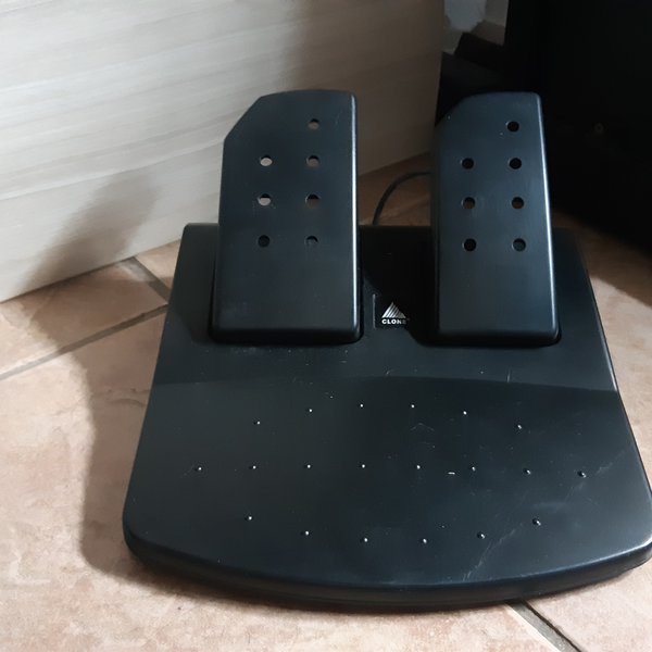 Pedal mic switcher | Hackaday.io