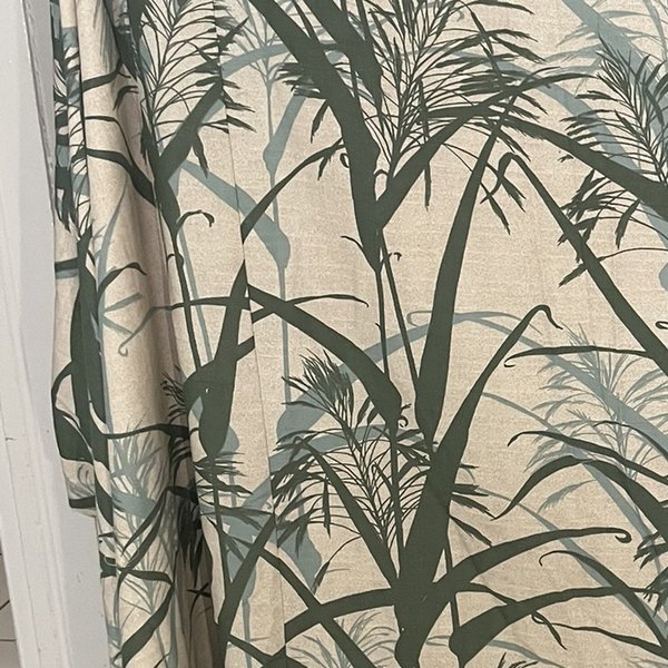 Zoom backdrop on casters | Hackaday.io