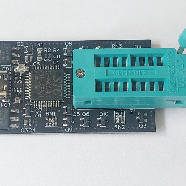 Raccoon Flash Explorer - STC8H8K64U spi-i2c prog | Hackaday.io