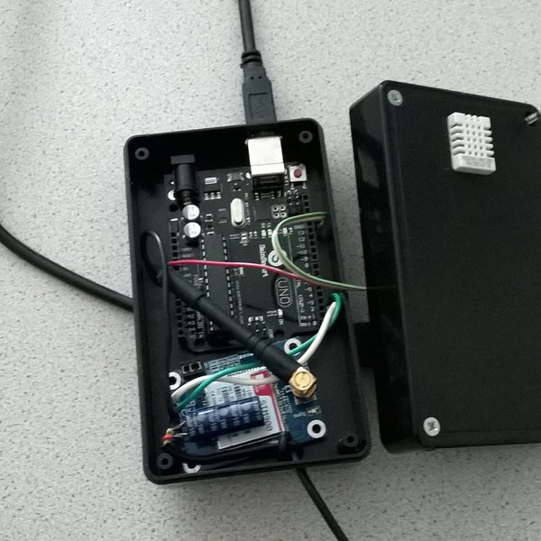 Oro the SMS alarm temperature watchdog | Hackaday.io