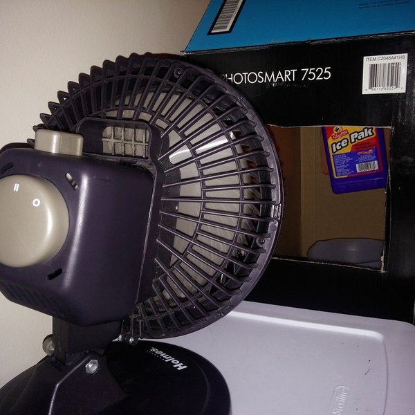 Low/No cost Dehumidifier | Hackaday.io