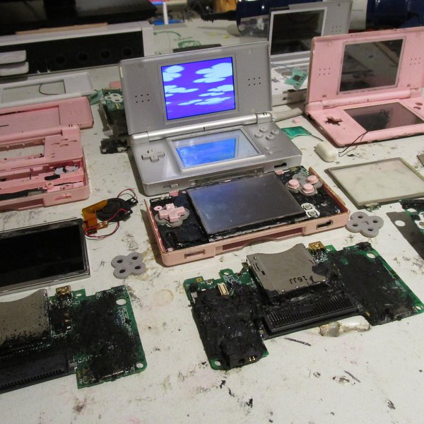 the worlds first rain resistant Nintendo ds | Hackaday.io
