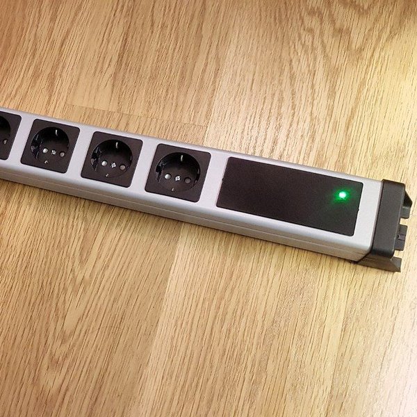 Full byte power strip | Hackaday.io