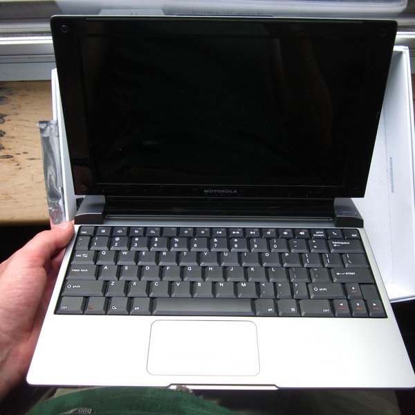 $100 Raspberry Pi 2 laptop using a lapdock | Hackaday.io