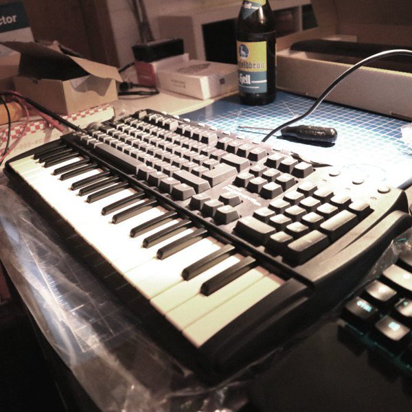 CREATIVE® PRODIKEYS™ DM — PS/2 to USB Conversion | Hackaday.io