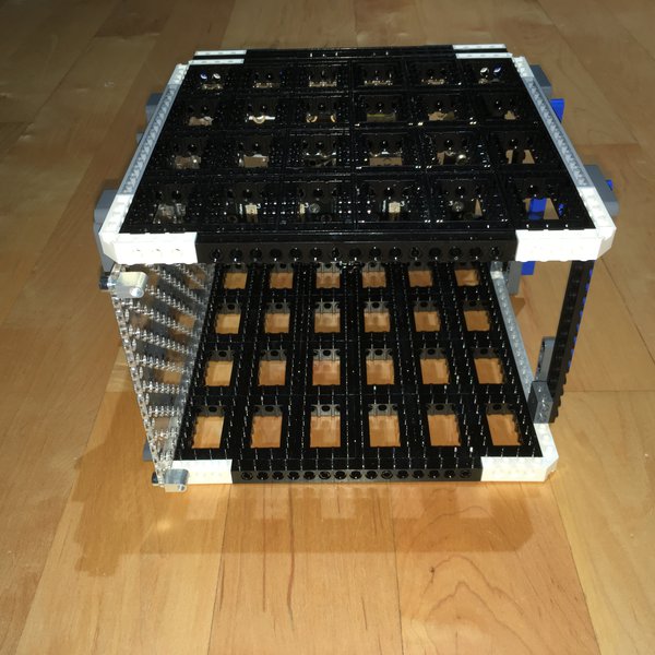 Solderless Modular Analog Synthesizer