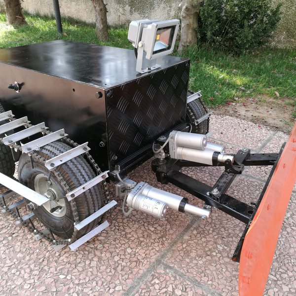SnowPlow Robot | Hackaday.io