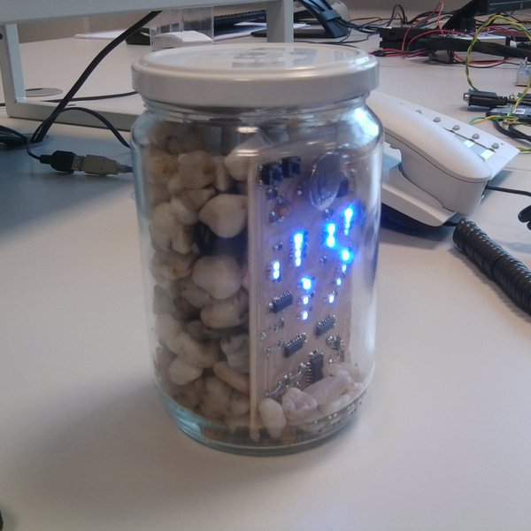 Binary desk USB jar clock | Hackaday.io