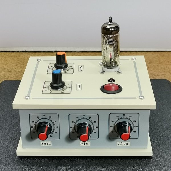 ECH83 Guitar Preamplifier with Tone Control on 12V | Hackaday.io