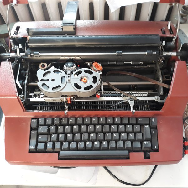 IBM Selectric III Restoration Project | Hackaday.io