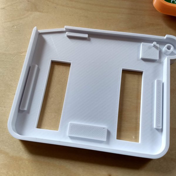 Hackaday Badge 2018 Case | Hackaday.io