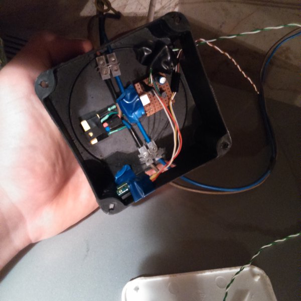 Simple power-off delay switch | Hackaday.io
