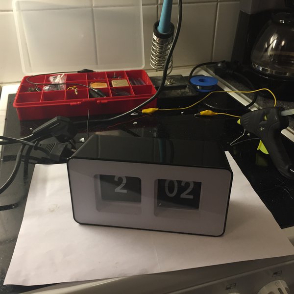 Air-cooled flip-clock | Hackaday.io