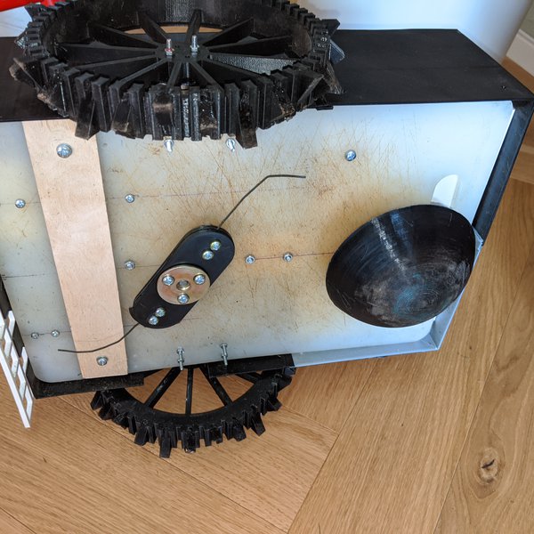 Lawm mowing robot with STM32 blue pill and Zephyr | Hackaday.io