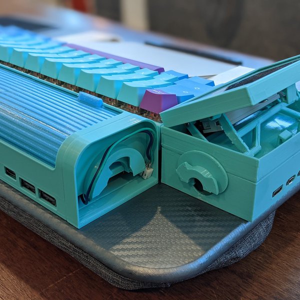 Cyberdeck: Frozen Llama | Hackaday.io
