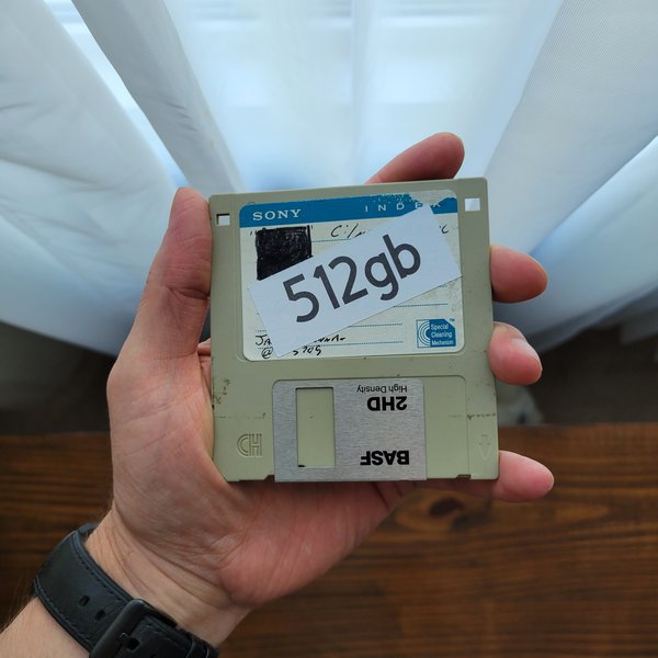 The 512GB Floppy Disk | Hackaday.io