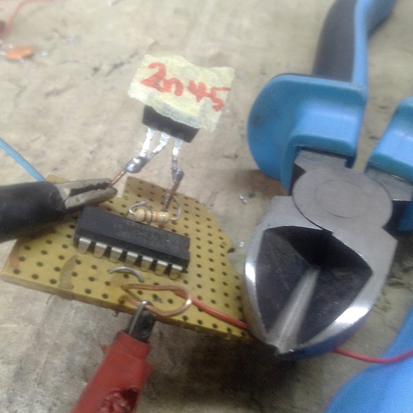 USING A MOSFET AS A CAPACITOR | Hackaday.io