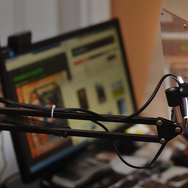 Megapixy: a 13" Retina-class screen on a boom arm. | Hackaday.io