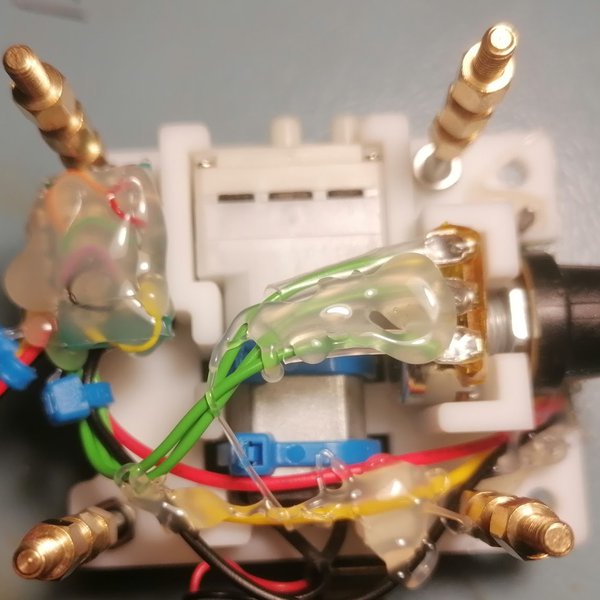 Home Plant Watering System Based on the PIC10F202 | Hackaday.io