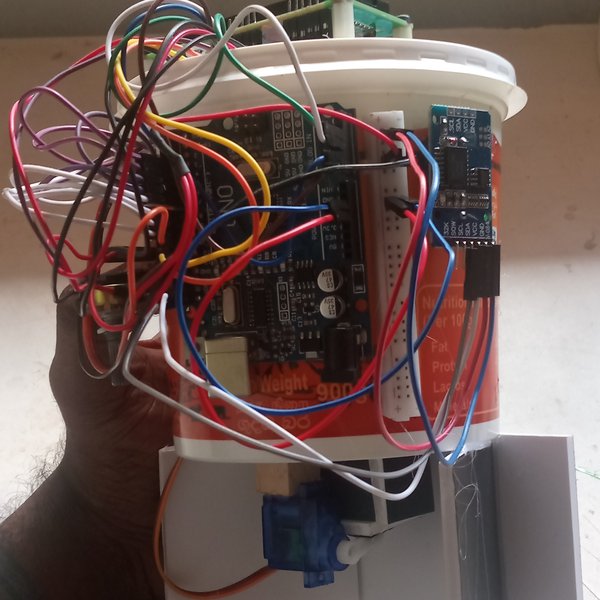 The Pixie Feeder | Hackaday.io