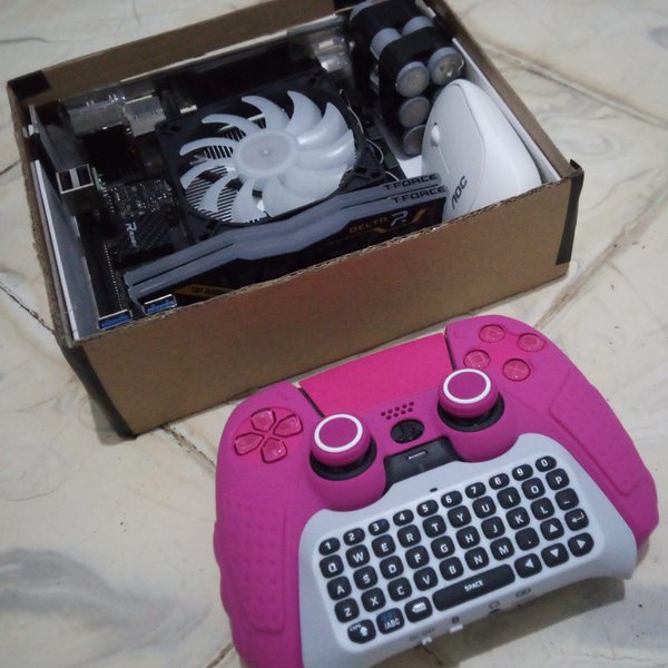 Carbor-Dex Cardboard Box Ryzen Gaming Cyberdeck V2 | Hackaday.io