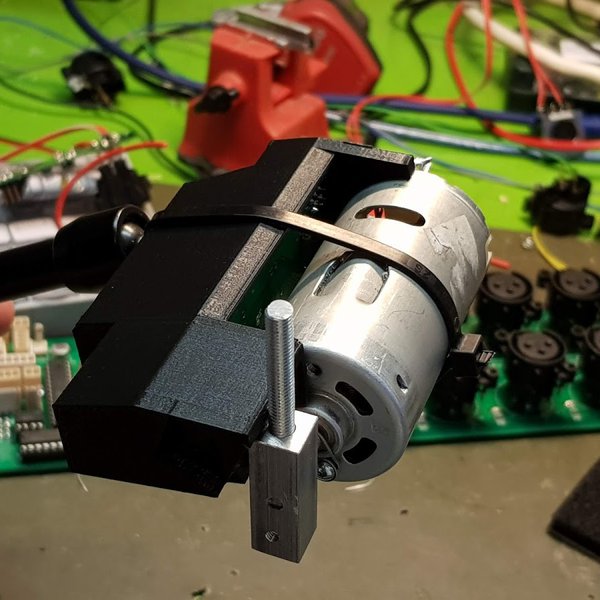Making Techno with Music Robots | Hackaday.io