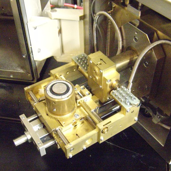 Open Source Freakin' Scanning Electron Microscope | Hackaday.io