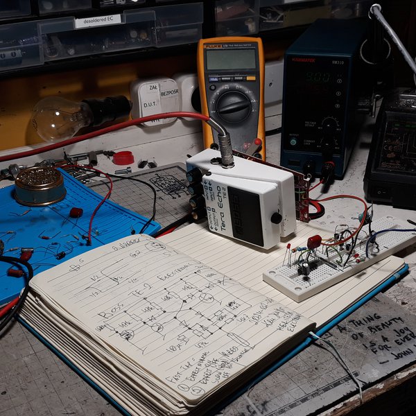 Boss Tera Echo TE-2 Electronic Latching Mod | Hackaday.io