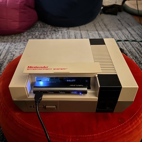 Laptop in an NES | Hackaday.io