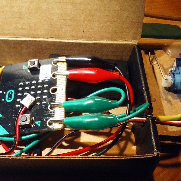Automating Brio Trains with a Micro:Bit | Hackaday.io